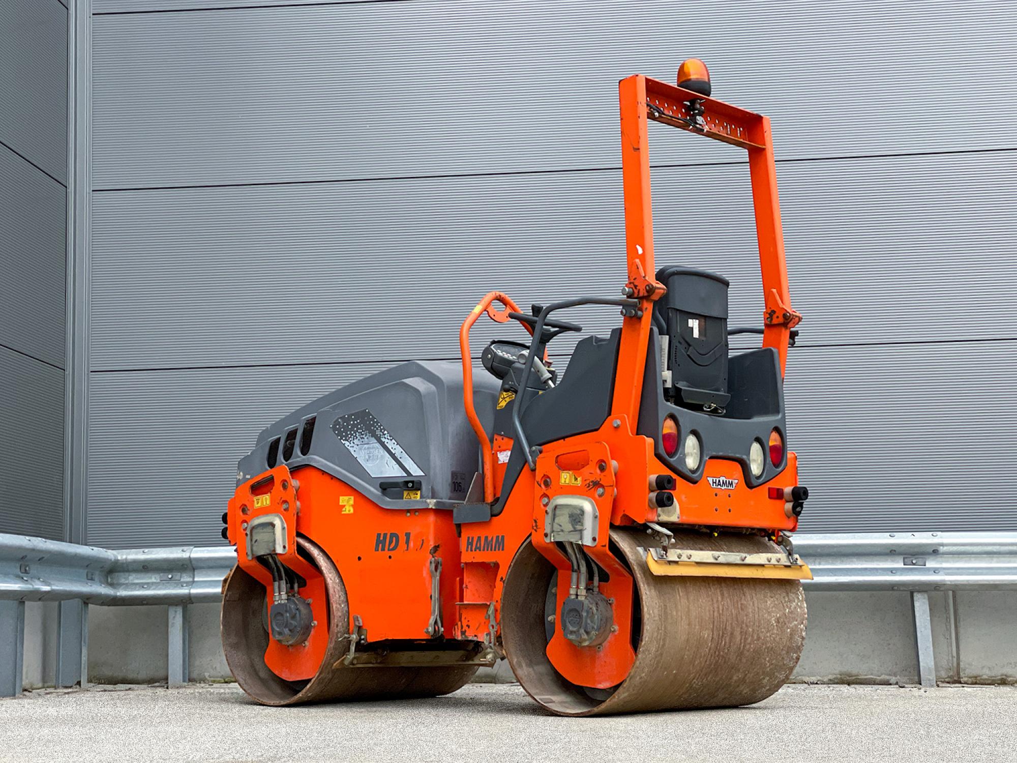 HAMM HD 10 VV tandem roller for sale